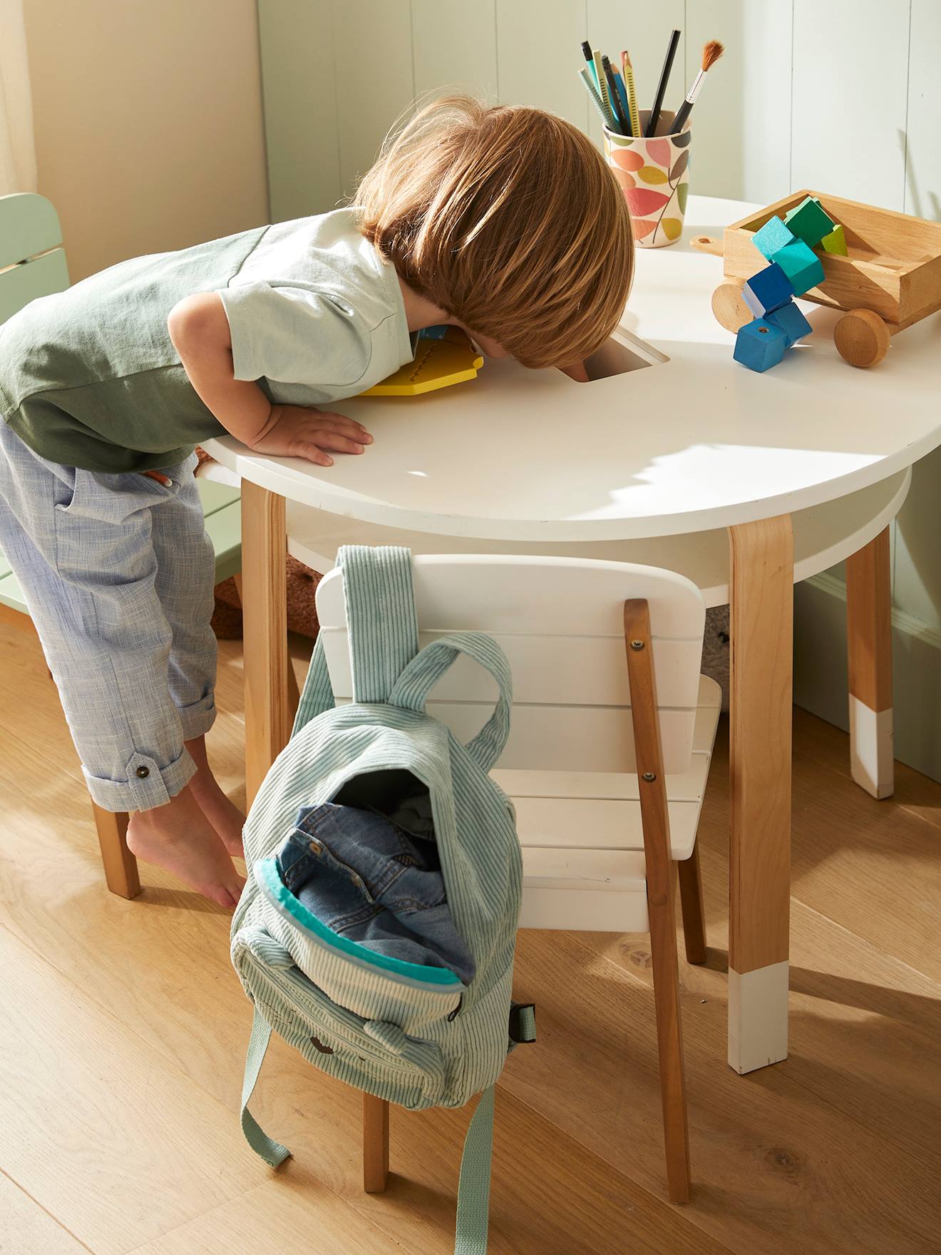 Chaise, tabouret et fauteuil enfant - Chaises bébé & Meubles pour fille ...